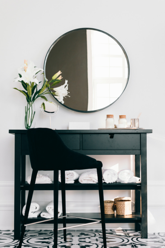 How to Stage Your Home Using The Magic of Mirrors - Bespoke Mirrors ...